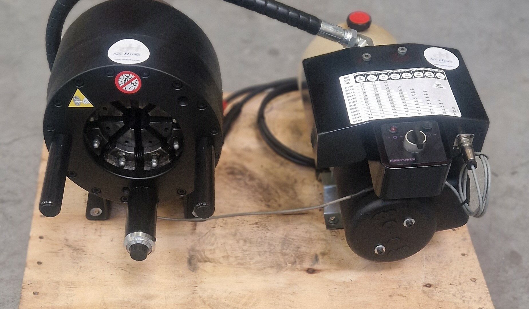 Presse à sertir FINN-POWER OCCASION P20 CSZ (12 volts) [VENDUE] - Soc Hydro